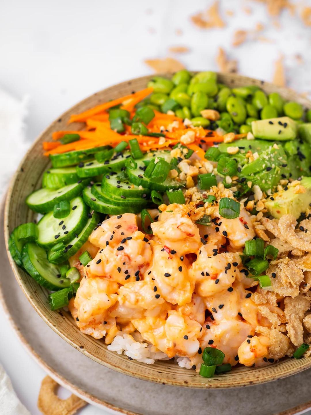 Mexican Fiesta Quinoa Bowl with Chicken and Salsa | Savory Touch