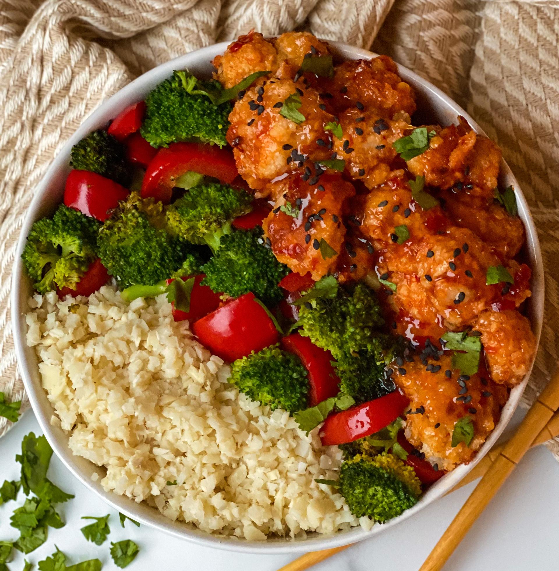 Crispy Chili Glaze Cauliflower: Your New Festive Appetizer | Savory Touch